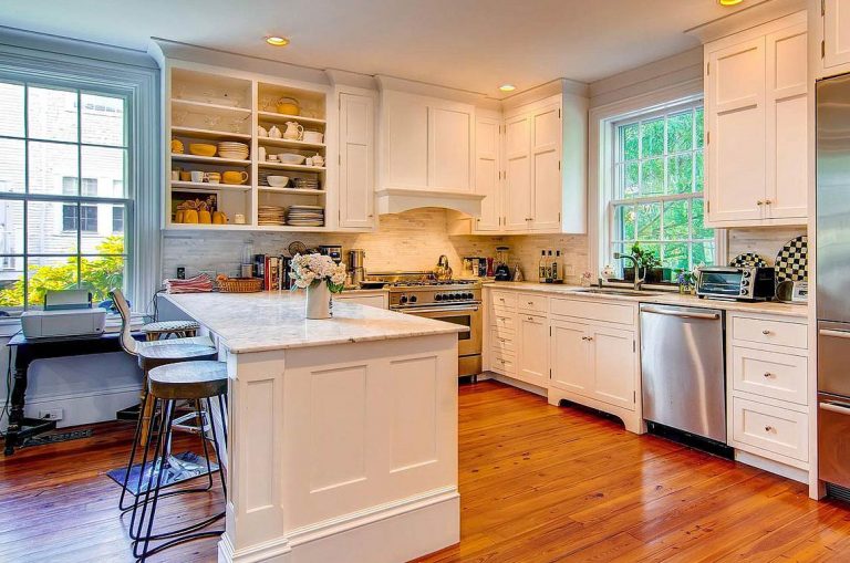 Beautiful Kitchen Design & Cabinetry - Martha’s Vineyard